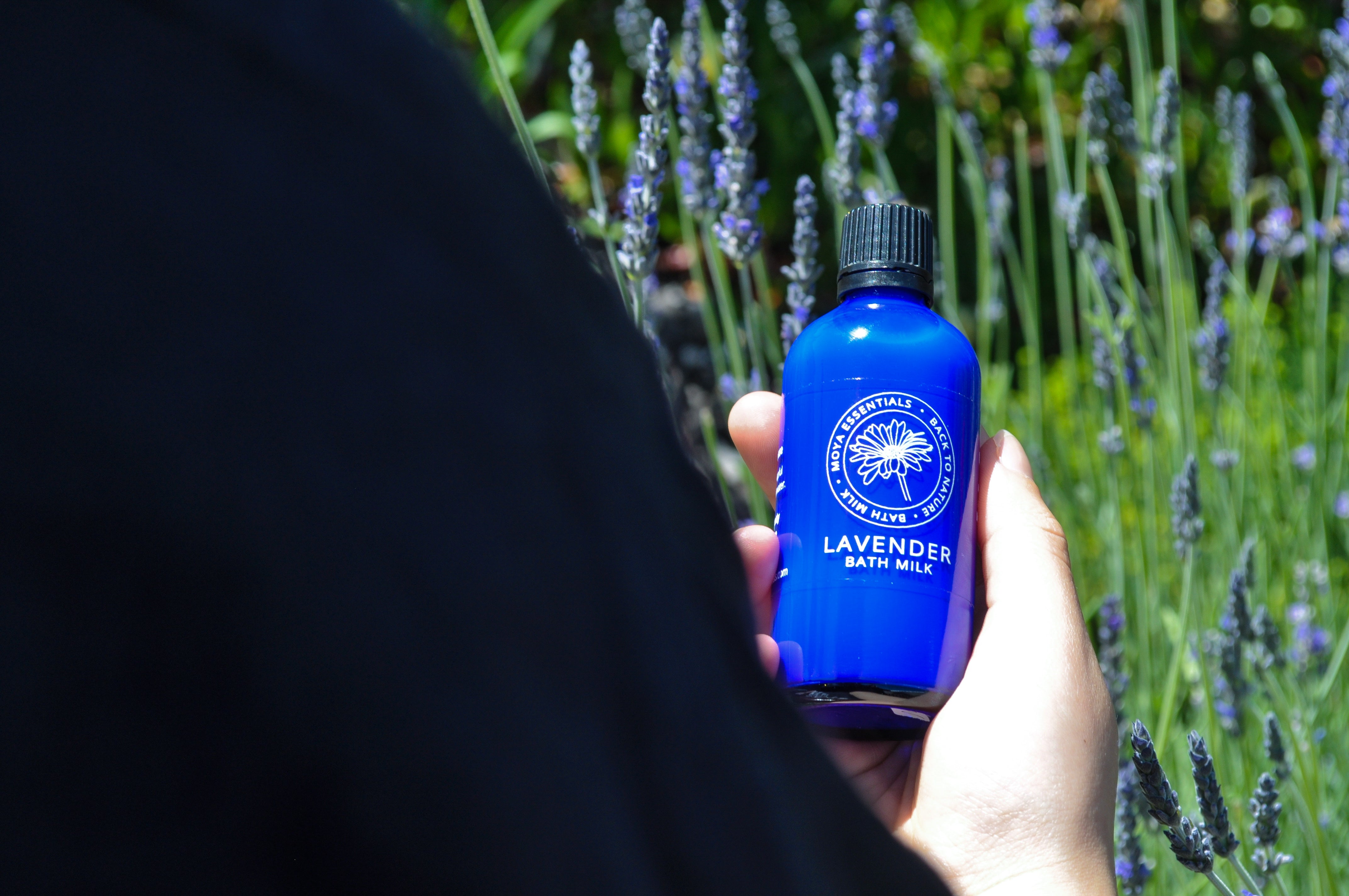 Moya Essentials Home – https://www.moyaessentials.com/